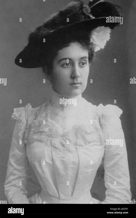 Xenia Princess Fotos Und Bildmaterial In Hoher Auflösung Alamy