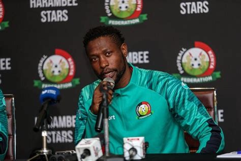 مسعود جوما همراه با کاروان استقلال وارد تهران شد فوتبال 11