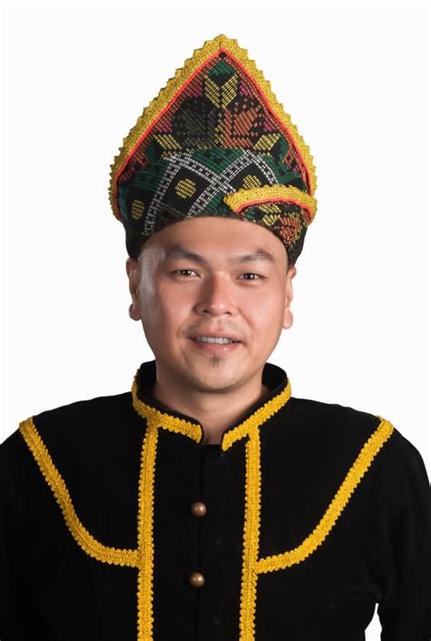 Kdca Keningau Sifatkan Penganjuran Ratu Cantik Untuk Lelaki Satu