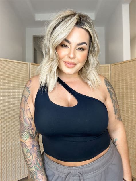 Curvy Girl Outfits Curvy Girl Fashion Dressy Casual Outfits Balayage