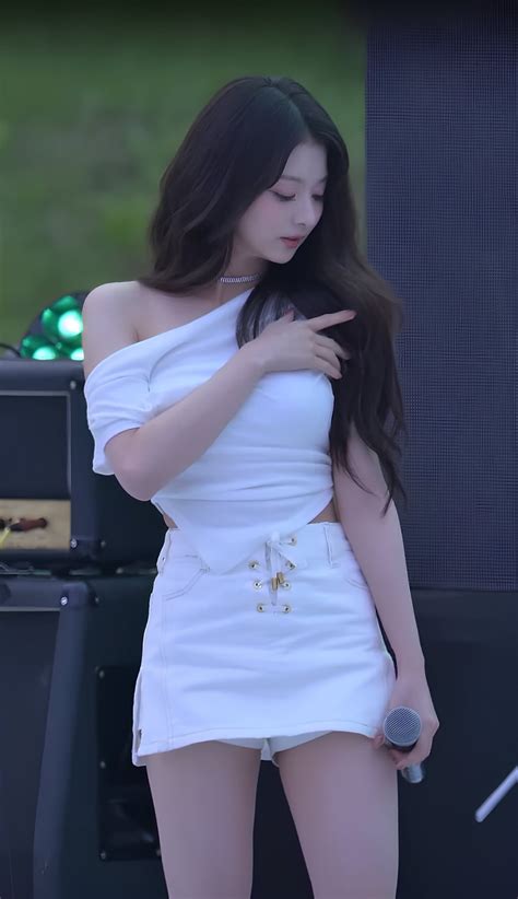 Fromis 9 Community Posts 나꼬시