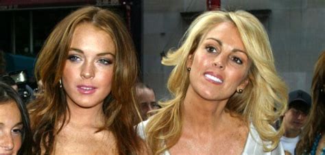 Lindsay Lohan Doing Coke