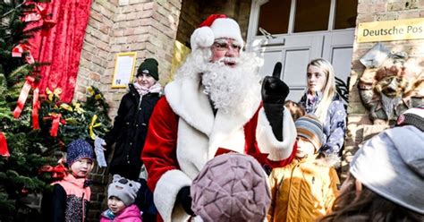 어린이 크리스마스 편지에 40년째 답장 중인 독일 산타우체국