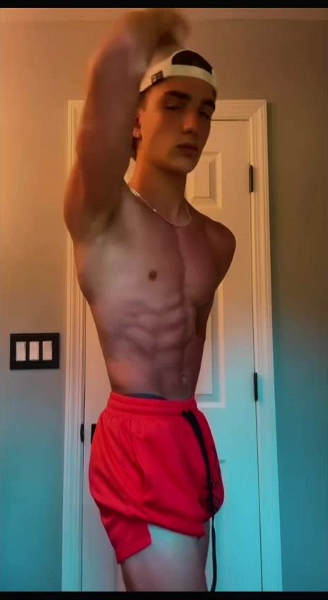 Descubre El Mundo De Los Chicos Twink Tiktok