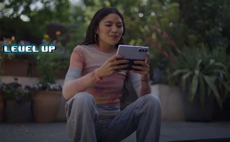 Samsung Galaxy Z Flip And Galaxy Z Fold People Folding Their Phones Commercial