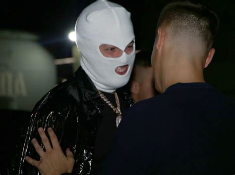 Kako Izgleda Devito Bez Maske