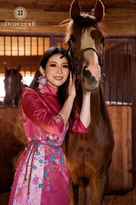 Н Учрал гишүүний үзэсгэлэнт гэргий дүү хоёрынх нь хоршил