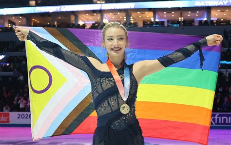 Jojo Siwa Says She Felt Pressure To Call Herself A Lesbian