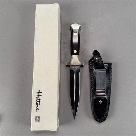 Lot 062 Hattori Ebony Dagger 983b Douglas Auctioneers