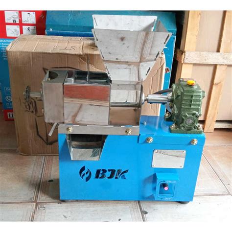 Jual Mesin Peras Santan Mini Pemeras Santan Kelapa Kecil Shopee