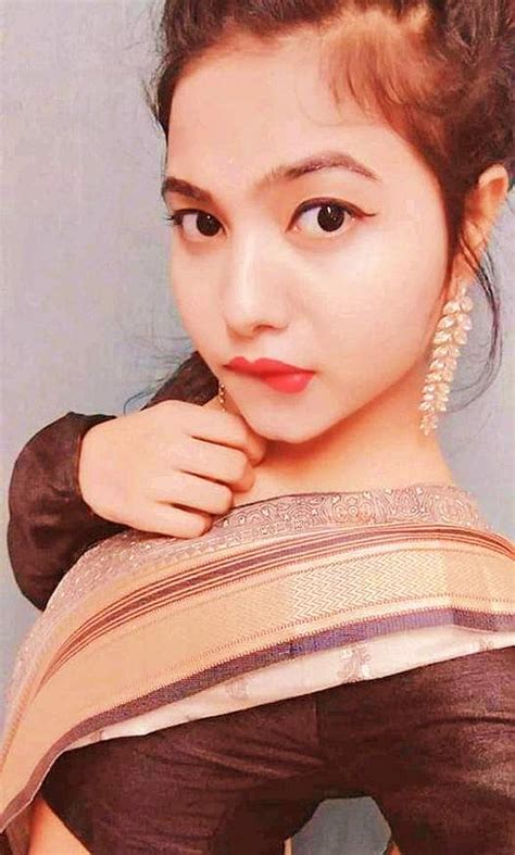 Vai Bon Chodar Golpo ভাইয়ের ধোন বোনের পাছার ফুটোতে ঘষা খেতে লাগলো