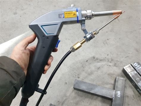 Max공냉식레이저용접기 잔고장율0 소모품보급율0 타사보다 착한가격으로 보답 철저한 서비스 레이저용접기는 엘림하이텍