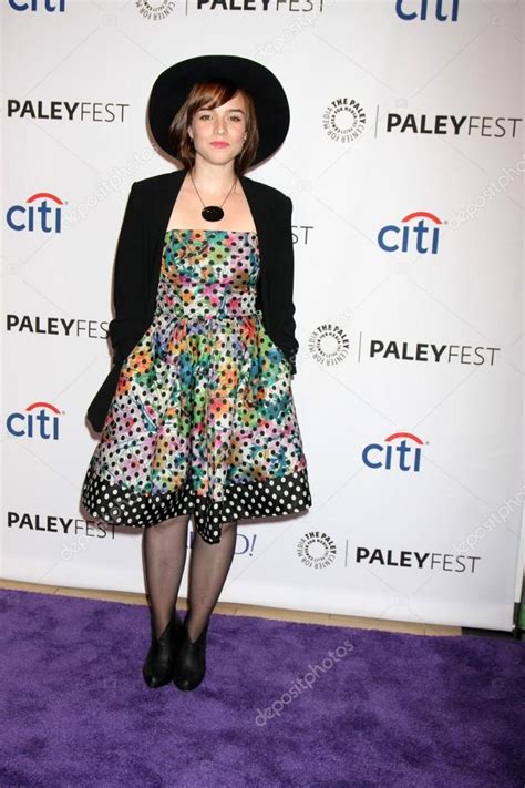 Renee Felice Smith Stock Editorial Photo Bossmoss