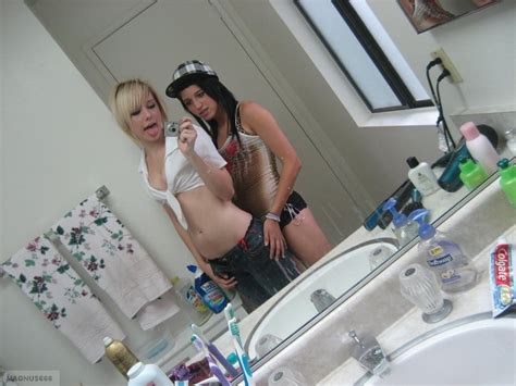 18 Girls Gallery 10181144