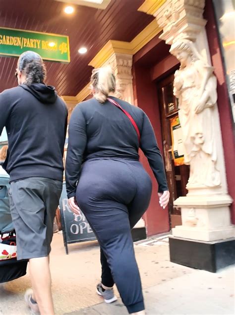 Possibly The Pawglatina Jiggly Booty Milf Of The Year 🤯🤯🤯
