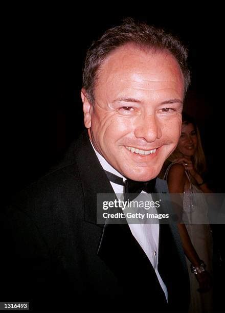 Sabado Gigante Models Photos And Premium High Res Pictures Getty Images