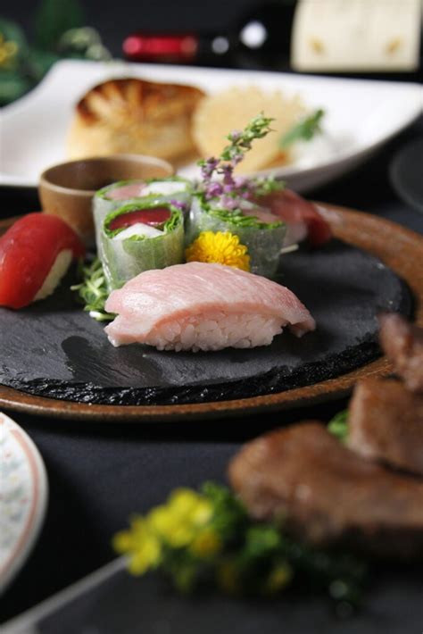 Best Ryokan With Buffet Dinner In Japan — What To Expect And How To