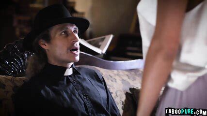 Michael Threesome Sex With Lesbians Spencer Bradley And Mona Azar