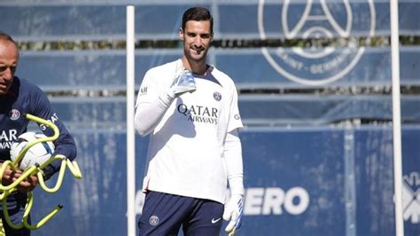 Attan düşen PSG kalecisi Rico 22 gün sonra komadan çıktı