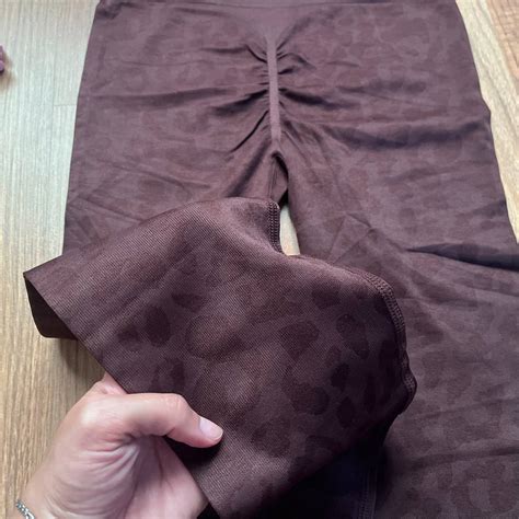 لگ سیملس پشت کشدار پلنگی مولان فیت فروشگاه لباس ورزشی بانوان