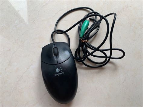 Logitech Mouse Wired With Ps2 Port Elektronik Bagian Komputer And Aksesoris Di Carousell