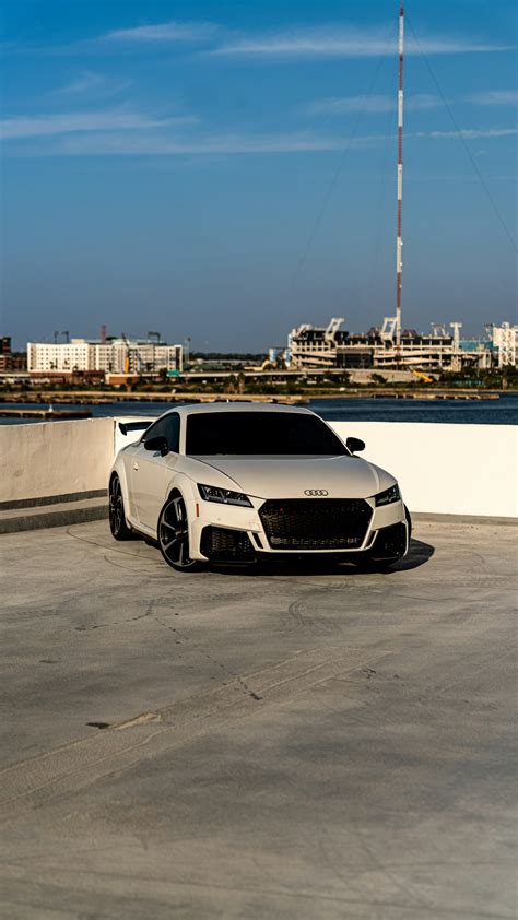 주차장에 주차된 흰색 자동차 사진 Unsplash의 무료 포르쉐 Gt3rs 이미지