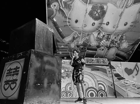 二崁二興宮落成 阿嬤台上唱著陳盈潔的歌 乎我醉乎我醉 乎我飲乎夠氣 島嶼素顏 外婆茶 原茶工坊 黑白攝影 島民日常