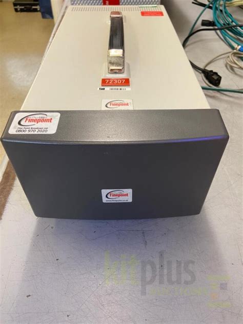 Tektronix Wfm 700 M Waveform Monitor Finepoint Flight Case Quality Assets For Film Broadcast