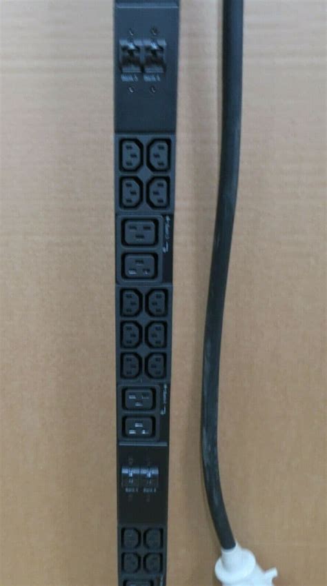 Apc Ap8886 Metered Rack Pdu 32a 230v 30x C13 12x C19 Power Distribution Unit 0u