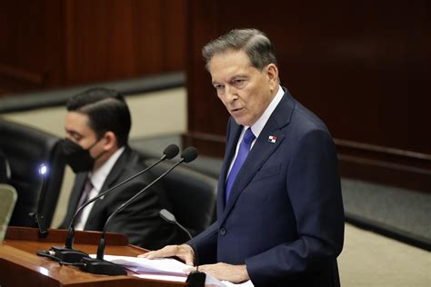 Presidente De Panamá Firmó Polémica Ley Con Reforma Electoral A Pocos