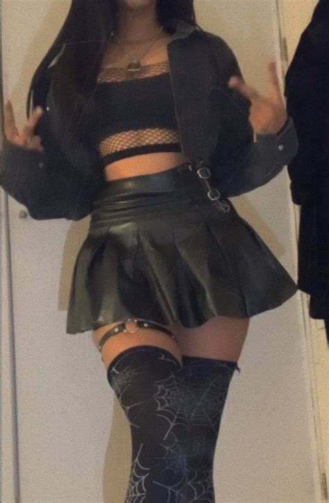 Pin By Teigan Wilson On Egirl Stylish Outfits Punk Style Outfits