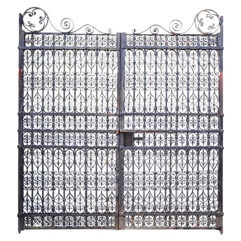 Set Of Antique Neoclassical Style Gates At 1stdibs English Gate Design