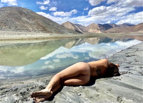 Sex On The Beach ☺️ Scrolller