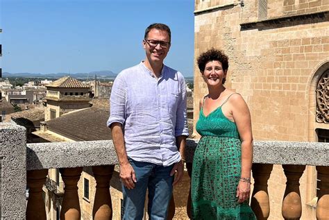 Oliver Reparteix Les Regidories Sense Els Socialistes Revista 07500