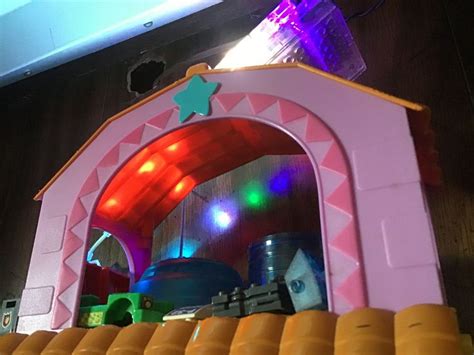 Dora The Exploder Barn Fun Fun Slide Dora Dora The Exploder Barn Fun Fun Slide Dora