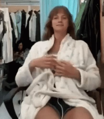 Julia Palha Robe  Julia Palha Robe Discover And Share S