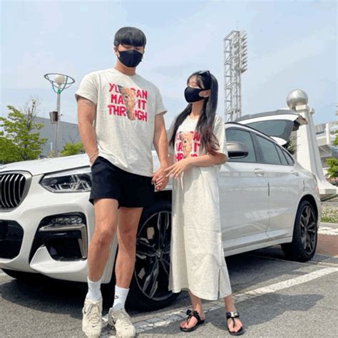 3컬러 빼꼼 반팔 커플룩 롱 원피스 시밀러룩 여름 커플 트레이닝 세트 커플티 꾸안꾸 데일리 휴가 여행 데이트 홈웨어 곰돌이 테디 베어 남녀공용 빅사이즈 해변 바다 캠핑