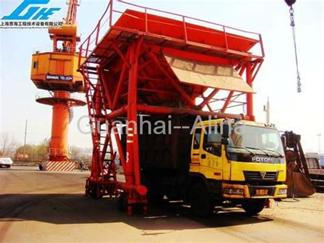 Mobile Type Hopper For Port Unloading Bulk Cargo GHE GHE China Manufacturer Lifting