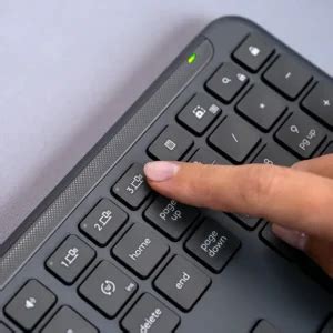 Logitech Signature Slim