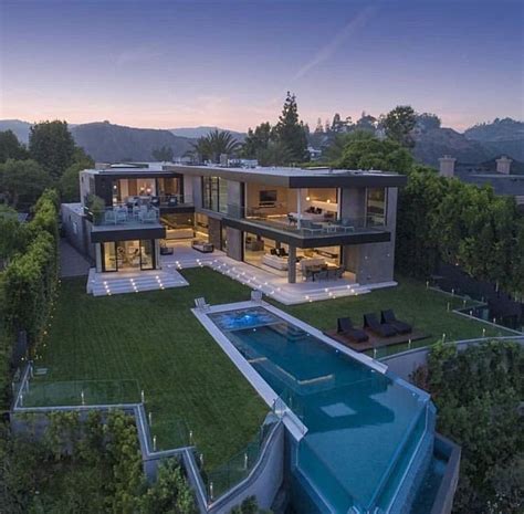 Pin By Iq On Luxury House Mansions Beverly Hills Houses Los Angeles