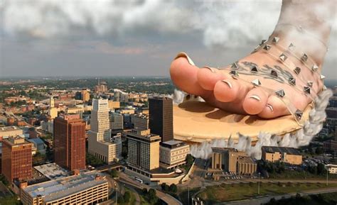 Looking For Tinies To Crush Rgiantessfeet