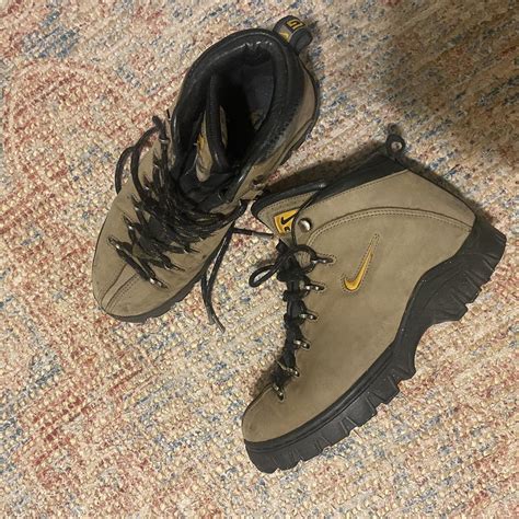 Nike Acg High Top Boots Womens 85 Probably Mens 7 Depop