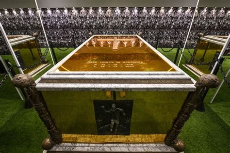 Inside Peles Lavish Tomb With Gold Coffin Fake Grass And Brazil