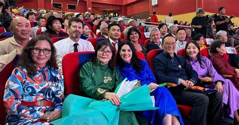 Өмнөговь аймгийн Ханбогд сум түүхт 100 жилийн ойгоо ёслол төгөлдөр тэмдэглэж байна Нэгэн зууны