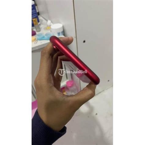 Hp Iphone Xr Gb Bekas Siap Pakai Mulus No Monus Harga Terjangkau Warna Merah Di Malang