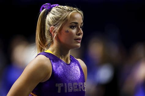 12 Most Beautiful Women Athletes Of All Time
