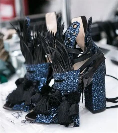 2018 Sexy Peep Toe Women Lace Up Sandals Elegant Feather Patchwork