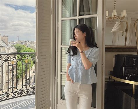 리리앤코 2천장 돌파 나리틴 플라워 자수 라운드넥 블라우스 여름 신상 여름블라우스 반팔블라우스 데이트룩 플라워패턴 자수블라우스 플라워블라우스 꽃무늬 꽃자수 썸머