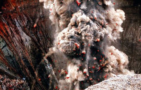 The Worlds Most Beautiful And Deadly Volcanoes Caught On Camera