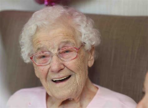 Ivy Los Instagram Twitter And Facebook On Idcrawl